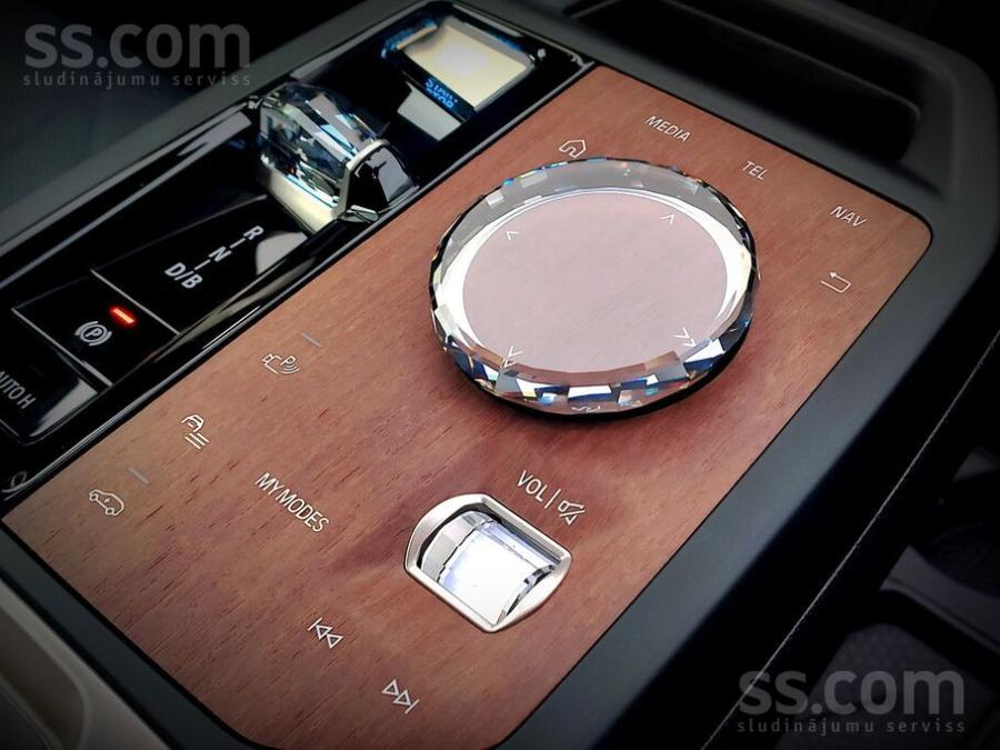Коричневый БМВ XM 2022 в Рига, объемом двигателя 4.40 л и пробегом 89 тыс. км за 67777 €, фото 20 на AUTOMOTO.COM.LV