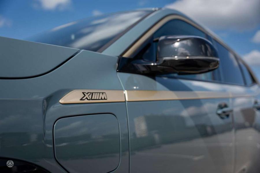 Зеленый БМВ XM 2023 в Вильнюс, объемом двигателя 4.40 л и пробегом 30 тыс. км за 110000 €, фото 11 на AUTOMOTO.COM.LV