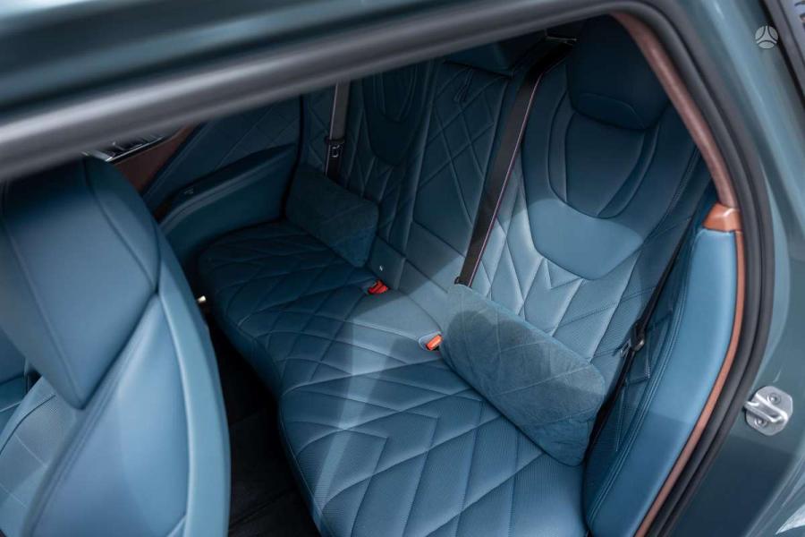 Зеленый БМВ XM 2023 в Вильнюс, объемом двигателя 4.40 л и пробегом 30 тыс. км за 110000 €, фото 32 на AUTOMOTO.COM.LV