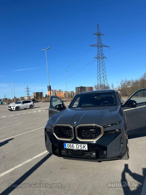 Pelēks BMW XM 2023 Tallina, ar dzinēja tilpumu 4.40 L un nobraukumu 32 tūkst. km par 98000 €, foto 3 vietnē AUTOMOTO.COM.LV