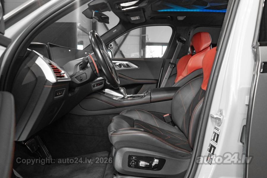 Серый БМВ XM 2023 в Рига, объемом двигателя 4.40 л и пробегом 56 тыс. км за 117370 €, фото 10 на AUTOMOTO.COM.LV