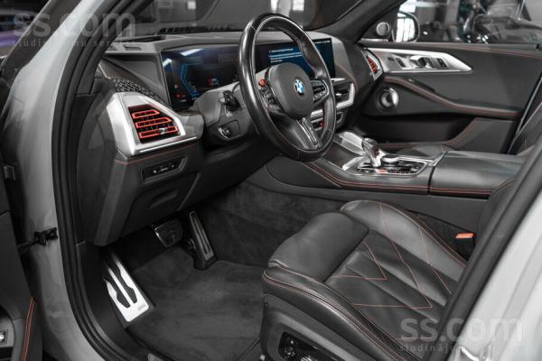 Серый БМВ XM 2023 в Рига, объемом двигателя 4.40 л и пробегом 56 тыс. км за 117370 €, фото 11 на AUTOMOTO.COM.LV