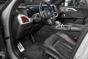 Pelēks BMW XM 2023 Rīga, ar dzinēja tilpumu 4.40 L un nobraukumu 56 tūkst. km par 117370 €, foto 11 vietnē AUTOMOTO.COM.LV