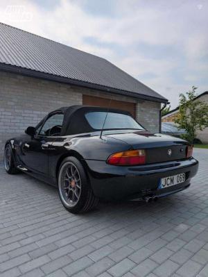 Melns BMW Z3 1996 Kauņa, ar dzinēja tilpumu 1.90 L un nobraukumu 312 tūkst. km par 5000 €, foto 6 vietnē AUTOMOTO.COM.LV