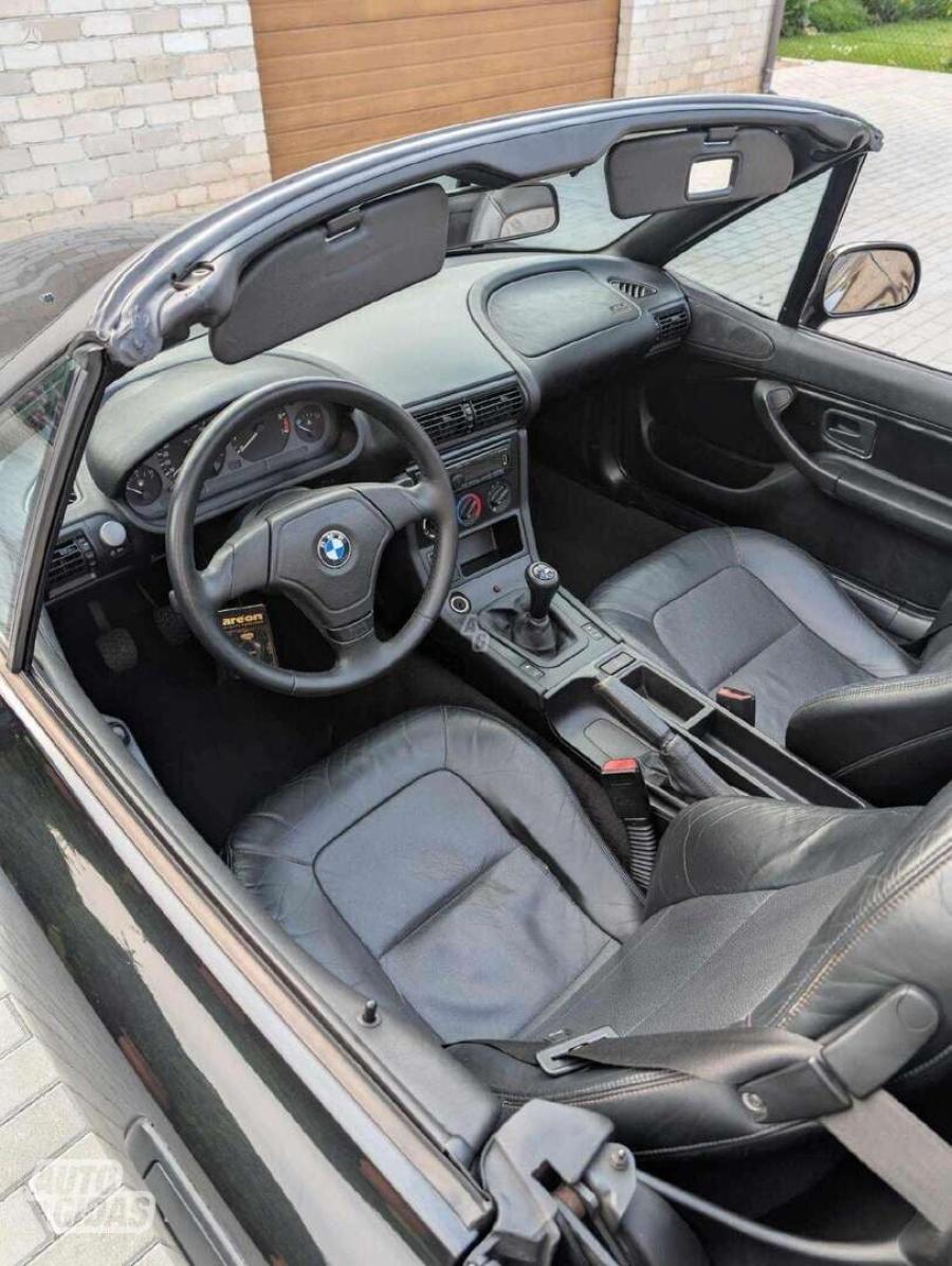 Melns BMW Z3 1996 Kauņa, ar dzinēja tilpumu 1.90 L un nobraukumu 312 tūkst. km par 5000 €, foto 12 vietnē AUTOMOTO.COM.LV