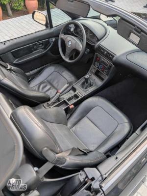 Melns BMW Z3 1996 Kauņa, ar dzinēja tilpumu 1.90 L un nobraukumu 312 tūkst. km par 5000 €, foto 13 vietnē AUTOMOTO.COM.LV