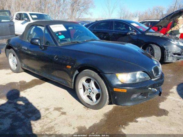 Black BMW Z3 1998 in Klaipeda, with an engine capacity of 1.90 L and mileage of 131 thousand km for 2650 €, photo 1 on AUTOMOTO.COM.LV