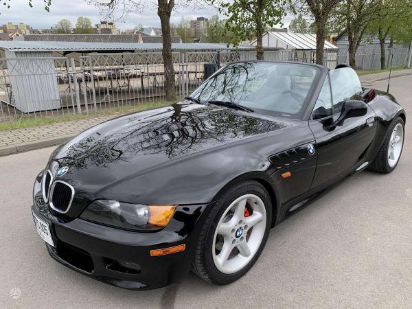 Melns BMW Z3 1998 Viļņa, ar dzinēja tilpumu 2.79 L un nobraukumu 125 tūkst. km par 13500 €, foto 1 vietnē AUTOMOTO.COM.LV