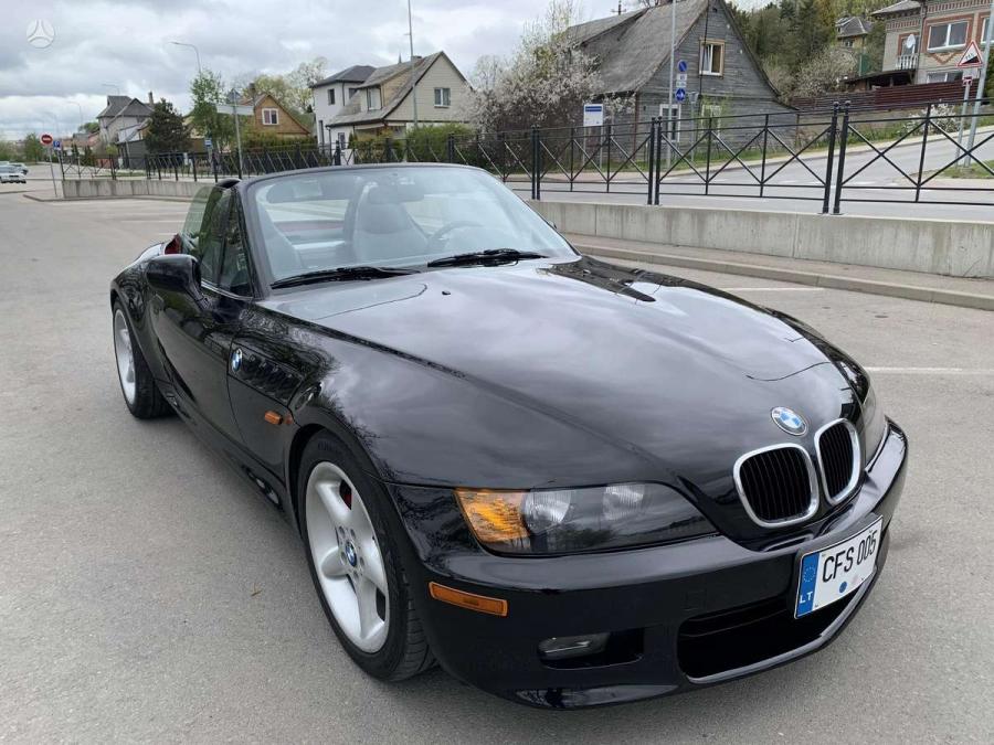 Black BMW Z3 1998 in Vilnius, with an engine capacity of 2.79 L and mileage of 125 thousand km for 13500 €, photo 4 on AUTOMOTO.COM.LV