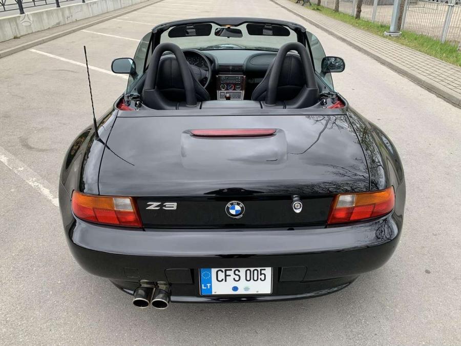 Black BMW Z3 1998 in Vilnius, with an engine capacity of 2.79 L and mileage of 125 thousand km for 13500 €, photo 7 on AUTOMOTO.COM.LV