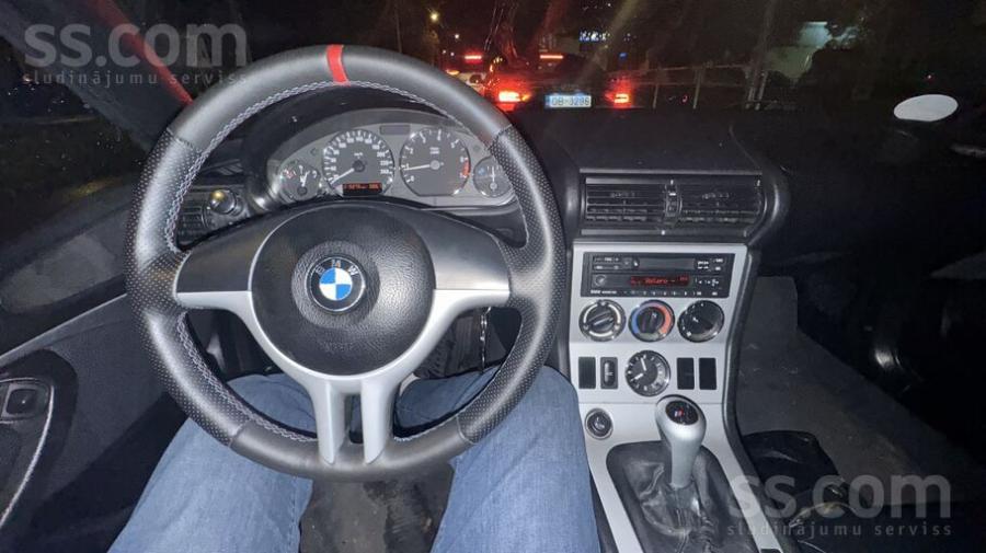 Melns BMW Z3 2000 Rīga, ar dzinēja tilpumu 1.90 L un nobraukumu 219 tūkst. km par 6500 €, foto 11 vietnē AUTOMOTO.COM.LV