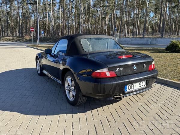 Melns BMW Z3 2000 Rīga, ar dzinēja tilpumu 1.90 L un nobraukumu 220 tūkst. km par 5900 €, foto 4 vietnē AUTOMOTO.COM.LV
