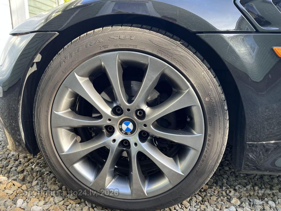 Melns BMW Z3 2001 Tallina, ar dzinēja tilpumu 1.90 L un nobraukumu 230 tūkst. km par 8900 €, foto 24 vietnē AUTOMOTO.COM.LV