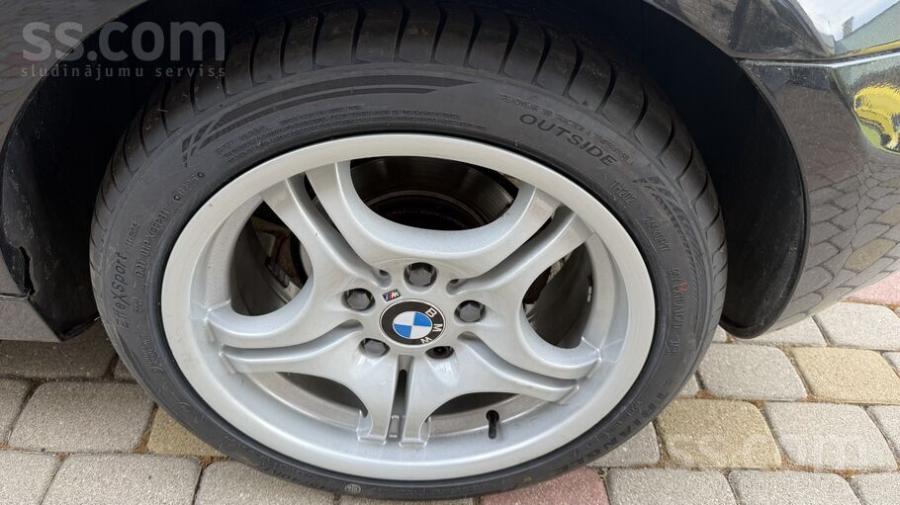 Melns BMW Z3 2001 Limbaži, ar dzinēja tilpumu 1.90 L un nobraukumu 256 tūkst. km par 6500 €, foto 11 vietnē AUTOMOTO.COM.LV