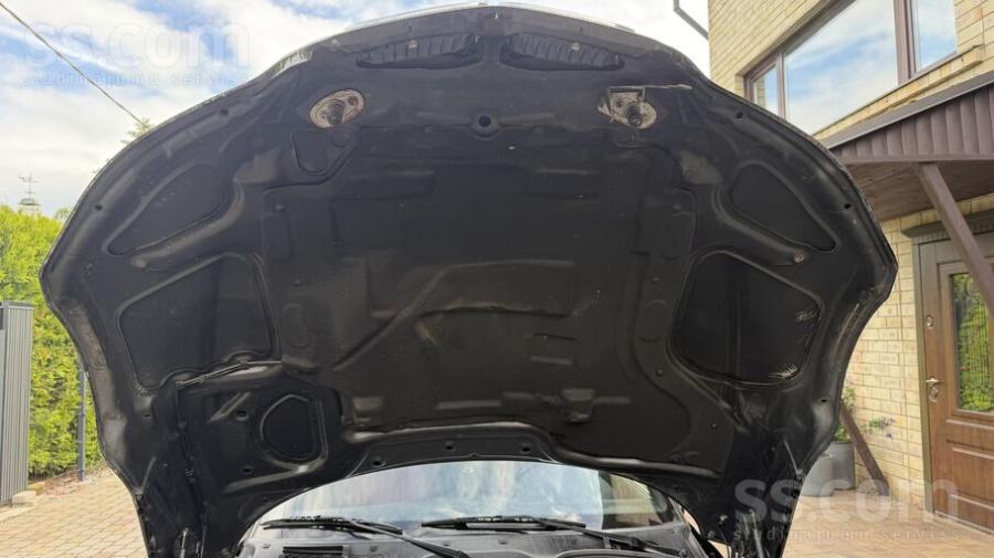 Melns BMW Z3 2001 Limbaži, ar dzinēja tilpumu 1.90 L un nobraukumu 256 tūkst. km par 6500 €, foto 17 vietnē AUTOMOTO.COM.LV