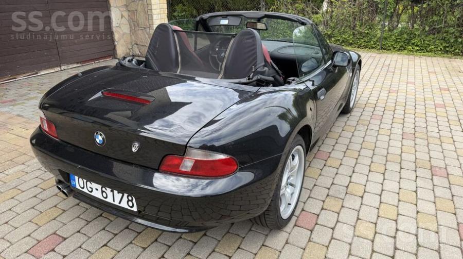 Melns BMW Z3 2001 Limbaži, ar dzinēja tilpumu 1.90 L un nobraukumu 256 tūkst. km par 6500 €, foto 20 vietnē AUTOMOTO.COM.LV