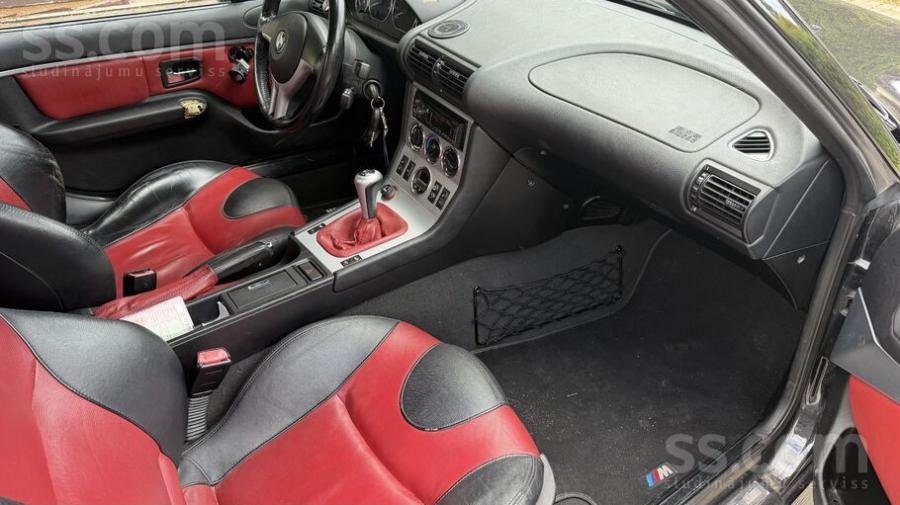 Melns BMW Z3 2001 Limbaži, ar dzinēja tilpumu 1.90 L un nobraukumu 256 tūkst. km par 6500 €, foto 22 vietnē AUTOMOTO.COM.LV
