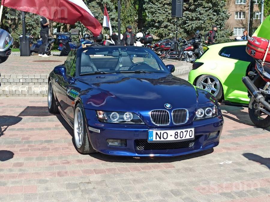 Синий БМВ Зет 3 1996 в Даугавпилс, объемом двигателя 1.80 л и пробегом 187 тыс. км за 7500 €, фото 1 на AUTOMOTO.COM.LV