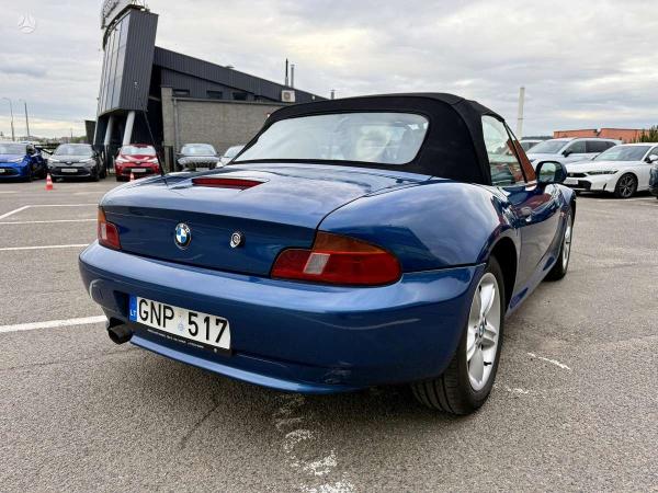 Blue BMW Z3 2002 in Vilnius, with an engine capacity of 1.90 L and mileage of 125 thousand km for 5900 €, photo 9 on AUTOMOTO.COM.LV