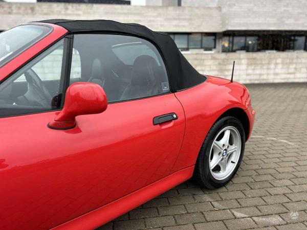 BMW Z3 1996 in Vilnius, with an engine capacity of 1.90 L and mileage of 349 thousand km for 5450 €, photo 9 on AUTOMOTO.COM.LV