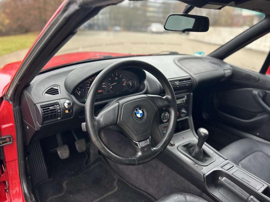 BMW Z3 1996 in Vilnius, with an engine capacity of 1.90 L and mileage of 349 thousand km for 5450 €, photo 19 on AUTOMOTO.COM.LV