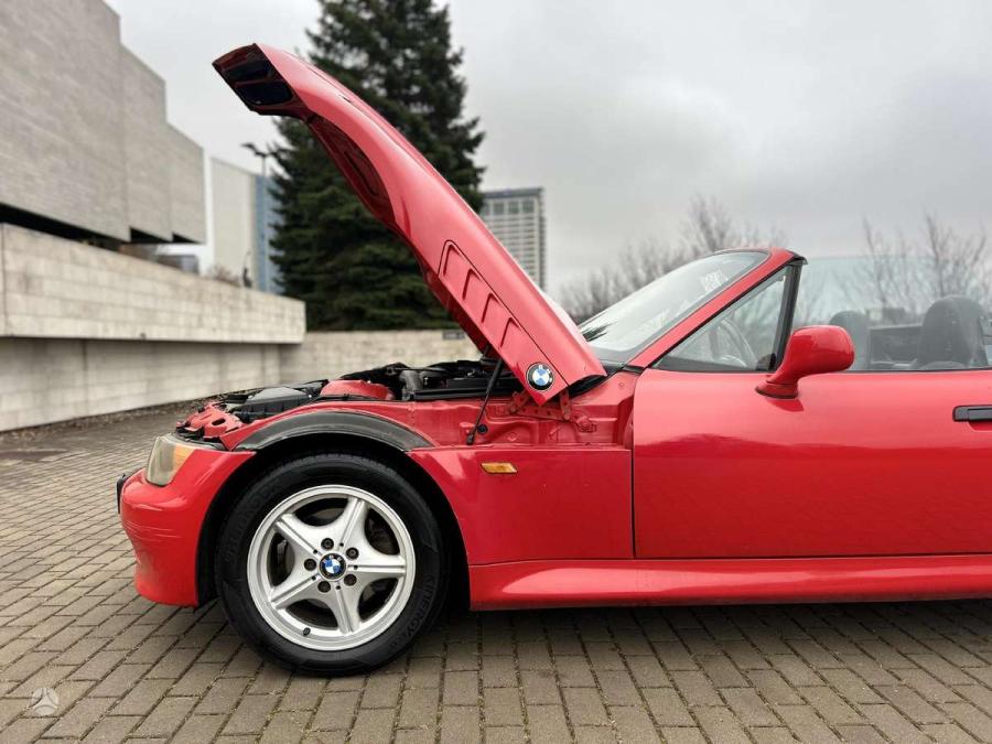 BMW Z3 1996 in Vilnius, with an engine capacity of 1.90 L and mileage of 349 thousand km for 5450 €, photo 29 on AUTOMOTO.COM.LV