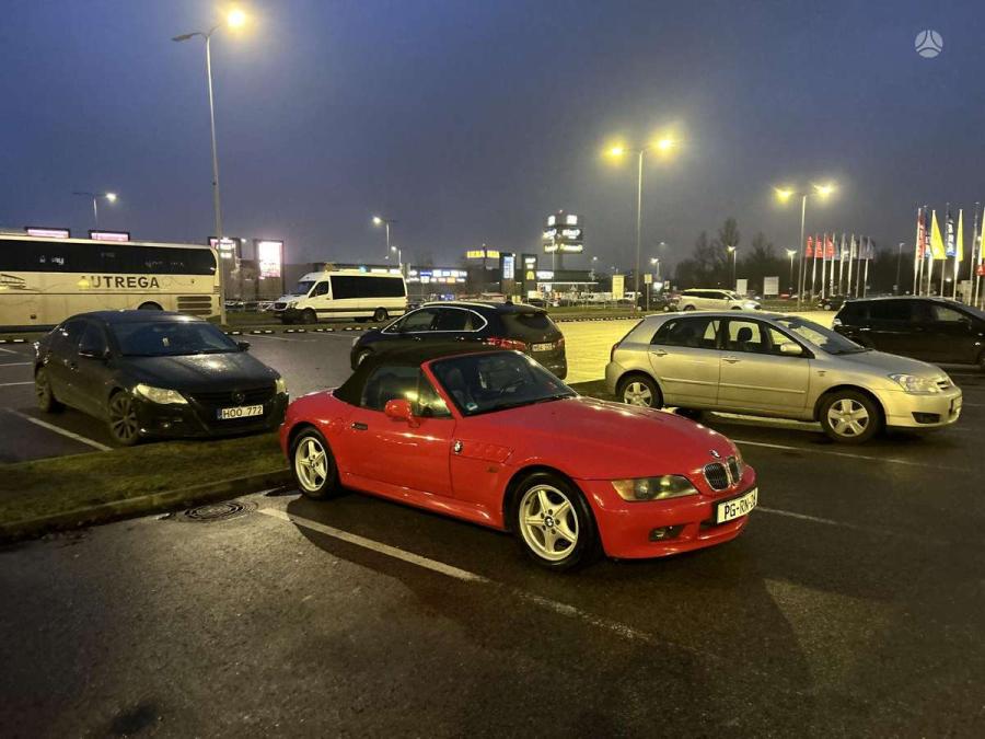 BMW Z3 1996 in Vilnius, with an engine capacity of 1.90 L and mileage of 349 thousand km for 5450 €, photo 36 on AUTOMOTO.COM.LV