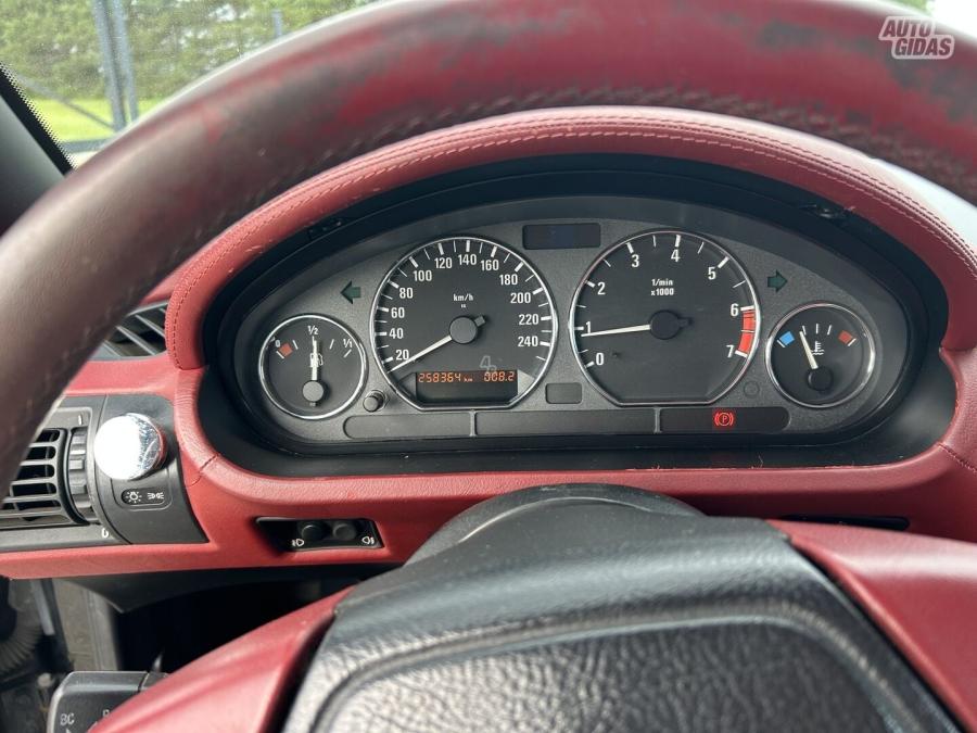 BMW Z3 1998 Marijampole, ar dzinēja tilpumu 1.80 L un nobraukumu 258 tūkst. km par 3300 €, foto 12 vietnē AUTOMOTO.COM.LV