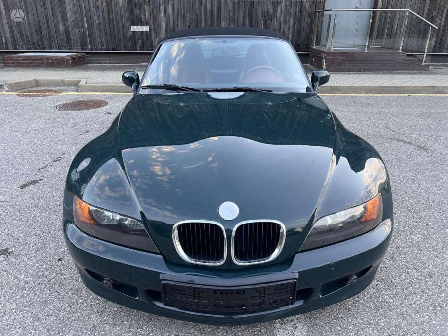 Green BMW Z3 1997 in Utena, with an engine capacity of 1.80 L and mileage of 170 thousand km for 5500 €, photo 4 on AUTOMOTO.COM.LV