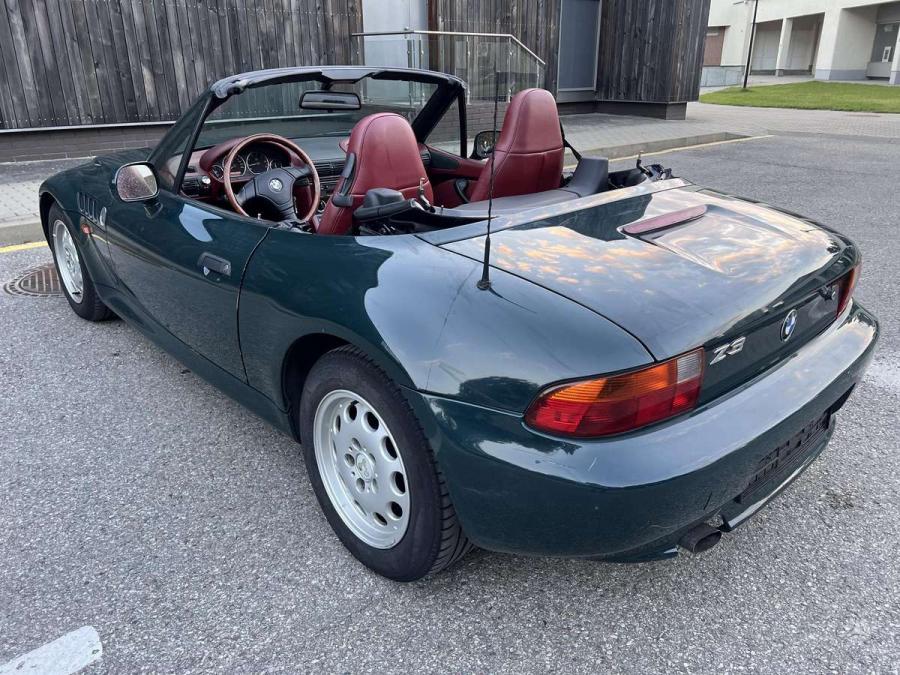 Green BMW Z3 1997 in Utena, with an engine capacity of 1.80 L and mileage of 170 thousand km for 5500 €, photo 6 on AUTOMOTO.COM.LV