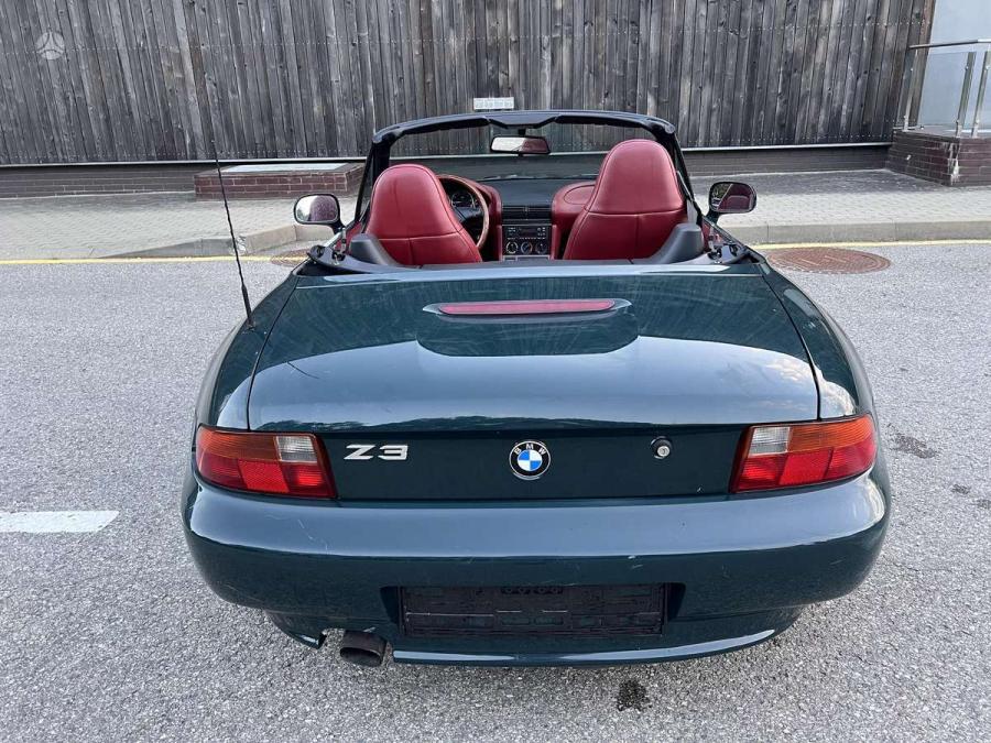 Green BMW Z3 1997 in Utena, with an engine capacity of 1.80 L and mileage of 170 thousand km for 5500 €, photo 7 on AUTOMOTO.COM.LV