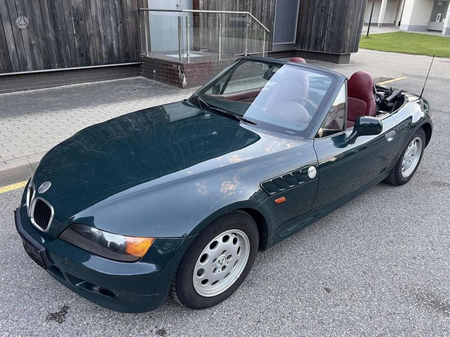 Green BMW Z3 1997 in Utena, with an engine capacity of 1.80 L and mileage of 170 thousand km for 5500 €, photo 12 on AUTOMOTO.COM.LV