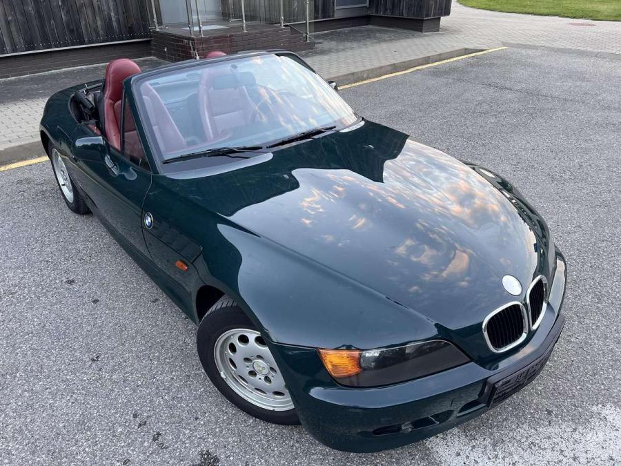 Green BMW Z3 1997 in Utena, with an engine capacity of 1.80 L and mileage of 170 thousand km for 5500 €, photo 14 on AUTOMOTO.COM.LV