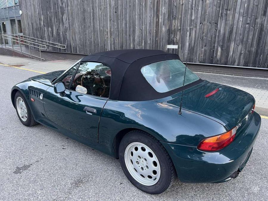 Green BMW Z3 1997 in Utena, with an engine capacity of 1.80 L and mileage of 170 thousand km for 5500 €, photo 17 on AUTOMOTO.COM.LV
