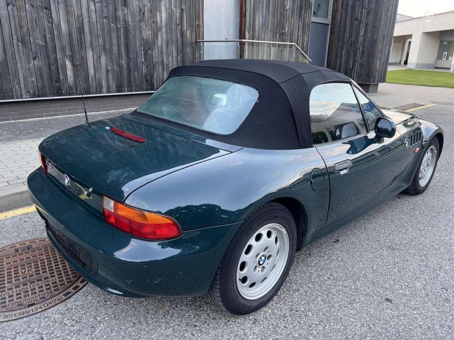 Green BMW Z3 1997 in Utena, with an engine capacity of 1.80 L and mileage of 170 thousand km for 5500 €, photo 19 on AUTOMOTO.COM.LV