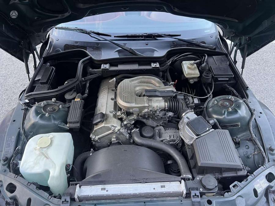 Green BMW Z3 1997 in Utena, with an engine capacity of 1.80 L and mileage of 170 thousand km for 5500 €, photo 32 on AUTOMOTO.COM.LV