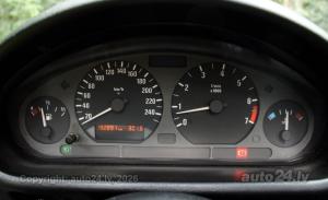 Zaļš BMW Z3 1997 Tallina, ar dzinēja tilpumu 1.90 L un nobraukumu 193 tūkst. km par 7500 €, foto 10 vietnē AUTOMOTO.COM.LV