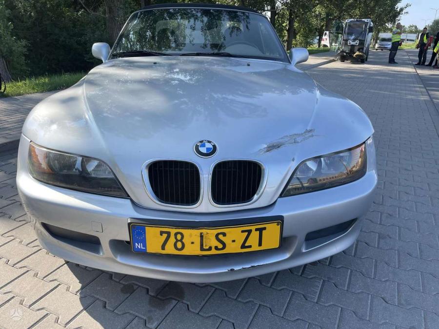 Серый БМВ Зет 3 1996 в Шяуляй, объемом двигателя 1.90 л и пробегом 146 тыс. км за 4000 €, фото 9 на AUTOMOTO.COM.LV