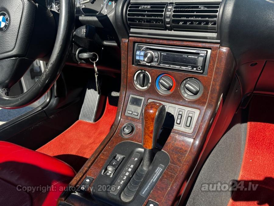 Grey BMW Z3 1997 in Tallinn, with an engine capacity of 1.90 L and mileage of 100 thousand km for 14500 €, photo 6 on AUTOMOTO.COM.LV