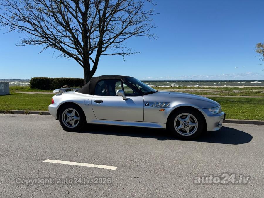Grey BMW Z3 1997 in Tallinn, with an engine capacity of 1.90 L and mileage of 100 thousand km for 14500 €, photo 10 on AUTOMOTO.COM.LV