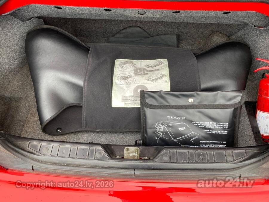 Красный БМВ Зет 3 1998 в Вильянди, объемом двигателя 1.80 л и пробегом 137 тыс. км за 7500 €, фото 10 на AUTOMOTO.COM.LV
