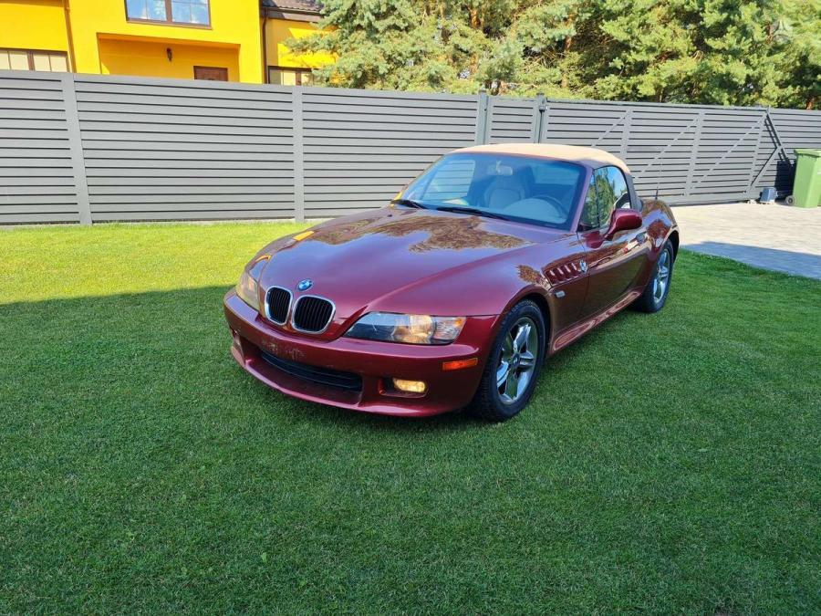 Sarkans BMW Z3 1999 Kauņa, ar dzinēja tilpumu 2.50 L un nobraukumu 41 tūkst. km par 6500 €, foto 1 vietnē AUTOMOTO.COM.LV