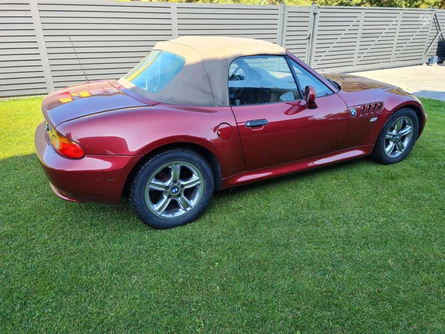 Sarkans BMW Z3 1999 Kauņa, ar dzinēja tilpumu 2.50 L un nobraukumu 41 tūkst. km par 6500 €, foto 6 vietnē AUTOMOTO.COM.LV