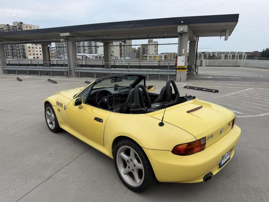 Yellow BMW Z3 1998 in Vilnius, with an engine capacity of 2.79 L and mileage of 330 thousand km for 7500 €, photo 7 on AUTOMOTO.COM.LV