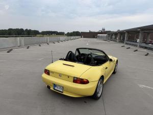 Yellow BMW Z3 1998 in Vilnius, with an engine capacity of 2.79 L and mileage of 330 thousand km for 7500 €, photo 9 on AUTOMOTO.COM.LV