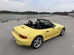 Yellow BMW Z3 1998 in Vilnius, with an engine capacity of 2.79 L and mileage of 330 thousand km for 7500 €, photo 11 on AUTOMOTO.COM.LV