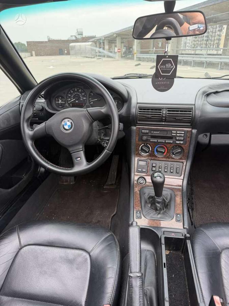 Yellow BMW Z3 1998 in Vilnius, with an engine capacity of 2.79 L and mileage of 330 thousand km for 7500 €, photo 15 on AUTOMOTO.COM.LV