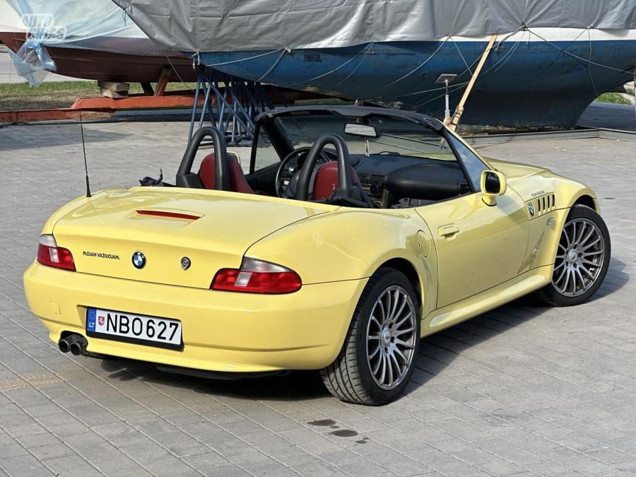 Yellow BMW Z3 2001 in Kaunas, with an engine capacity of 2.50 L and mileage of 132 thousand km for 10499 €, photo 5 on AUTOMOTO.COM.LV