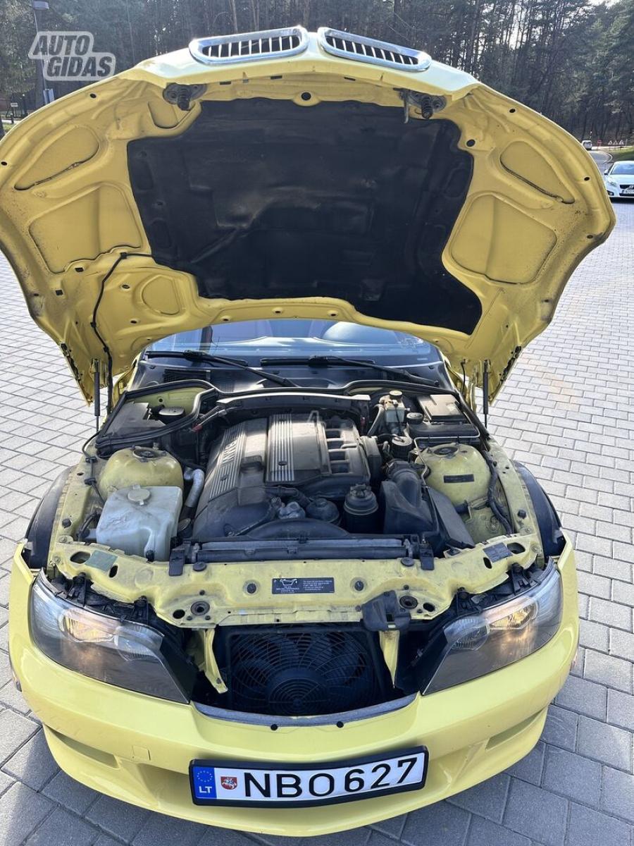 Yellow BMW Z3 2001 in Kaunas, with an engine capacity of 2.50 L and mileage of 132 thousand km for 10499 €, photo 14 on AUTOMOTO.COM.LV