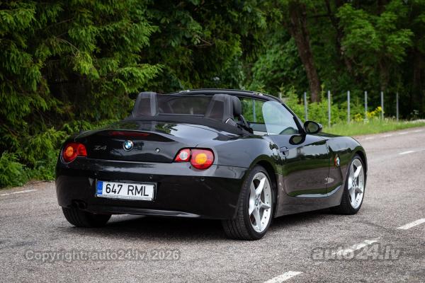 Black BMW Z4 2003 in Tallinn, with an engine capacity of 3.00 L and mileage of 225 thousand km for 13199 €, photo 4 on AUTOMOTO.COM.LV